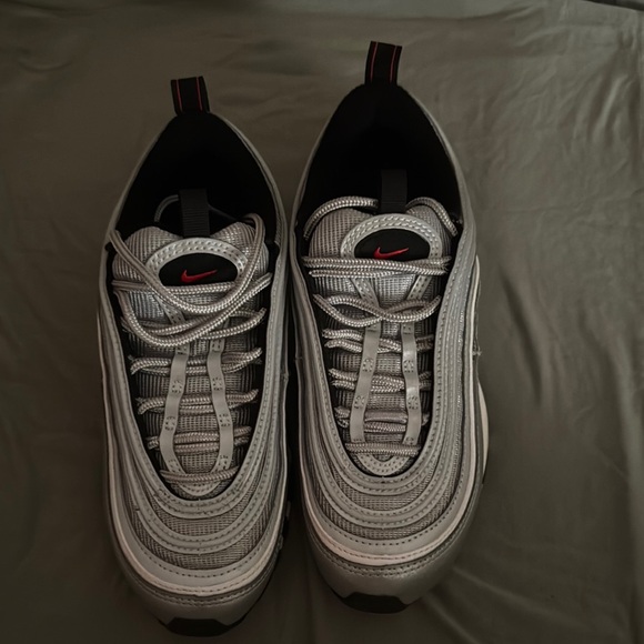 Nike | Shoes | Nike Metallic Silver And Black Sneakers | Poshmark